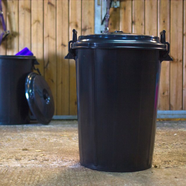 Red Gorilla Multi Bin with Clip Lid – The Bedding Barn